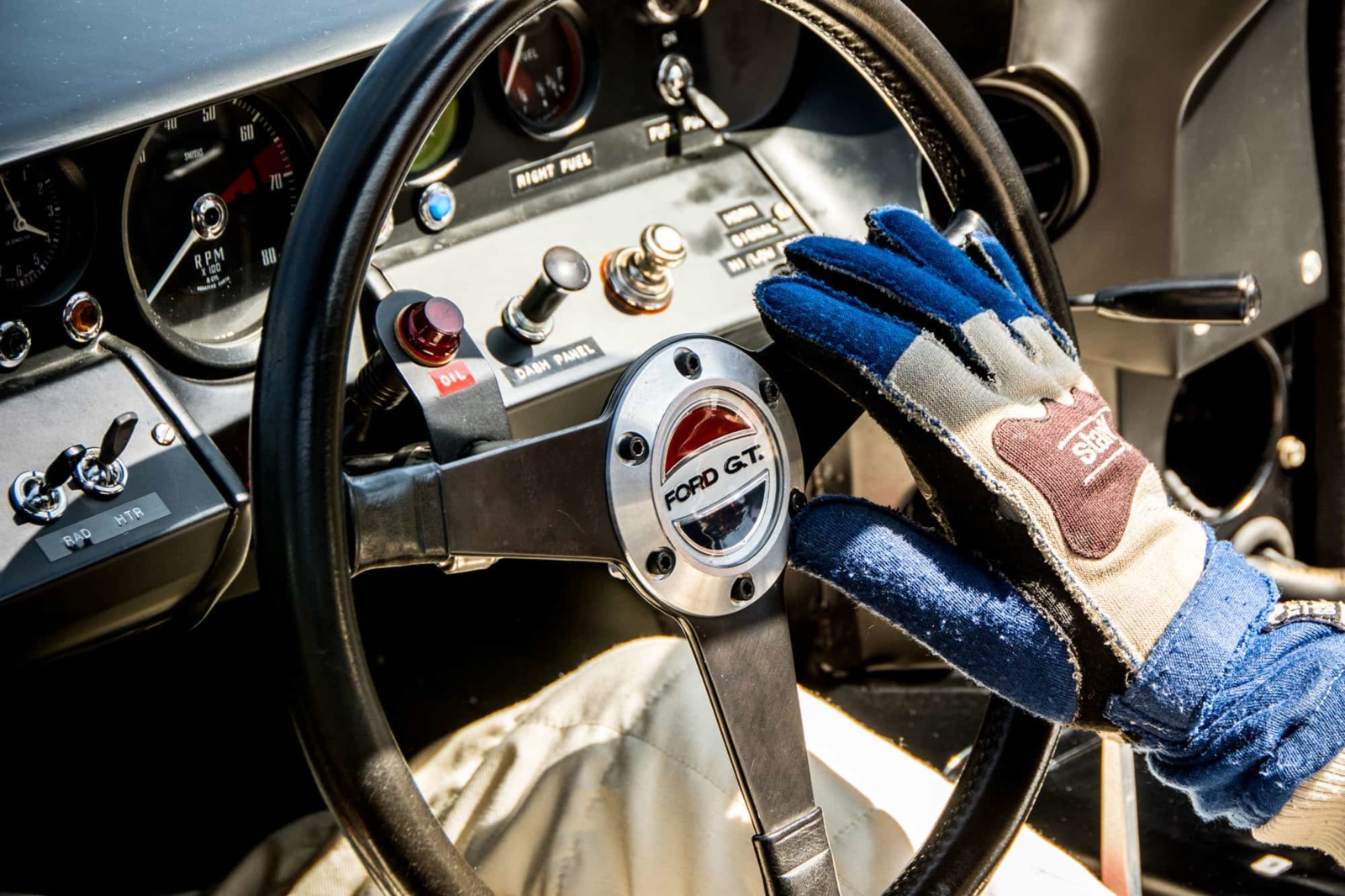 The Exhilarating History of Ford’s GT40 - Revs Automedia